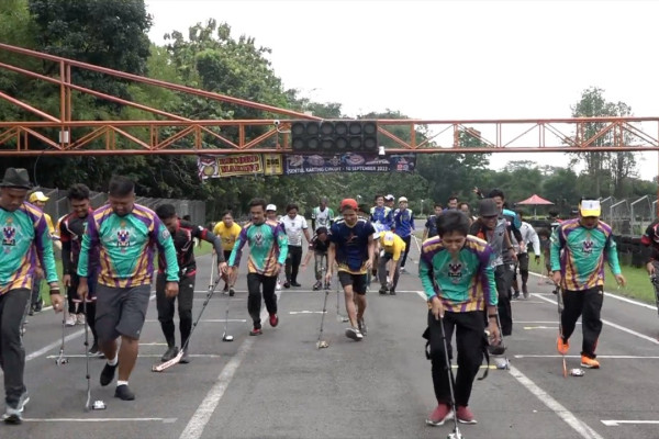 PlayOn pecahkan rekor dunia berlari 20 kilometer bersama mini 4WD - ANTARA News