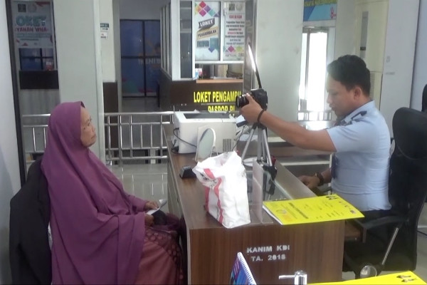 PNBP Imigrasi Kendari tahun 2022 meningkat 65% - ANTARA News