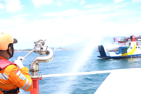 PT ASDP Banda Aceh gelar simulasi kecelakaan laut - ANTARA News