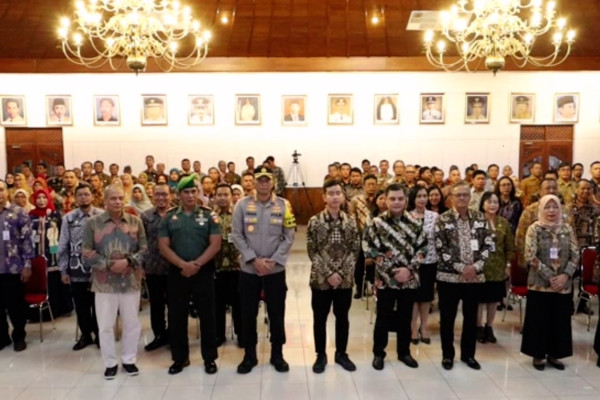 Gibran rotasi dan mutasi 121 ASN Pemkot Solo - ANTARA News