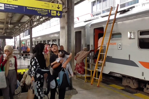 Menteri BUMN pastikan harga tiket transportasi tidak naik - ANTARA News