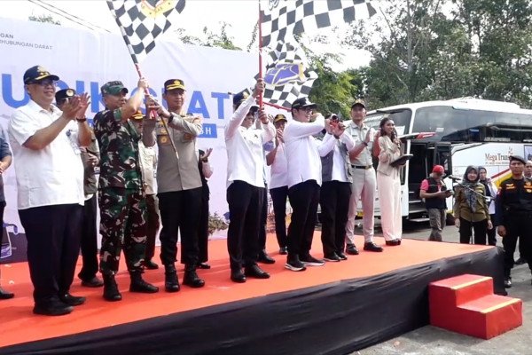 Kemenhub lepas 2.992 peserta Mudik Gratis 2025 dari Tangerang - ANTARA News