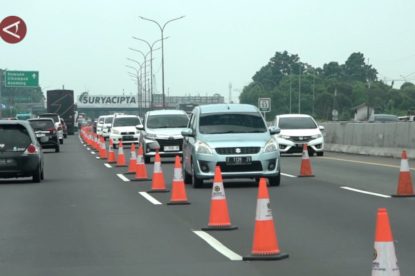 Arus balik meningkat, contraflow 2 lajur berlaku di Tol Japek - ANTARA News