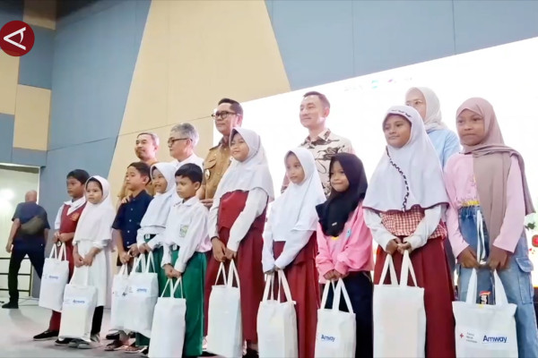 Pemkot Tangerang salurkan bantuan pendidikan CSR bagi 224 pelajar - ANTARA News