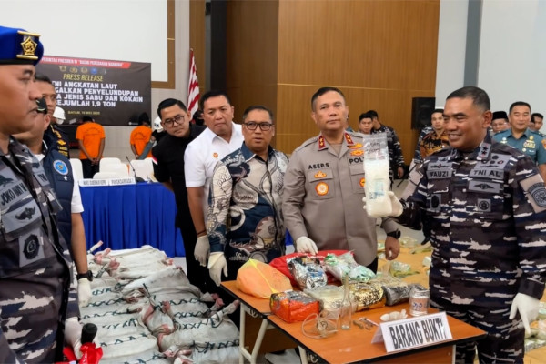 TNI AL gagalkan penyelundupan 1,9 ton narkoba - ANTARA News
