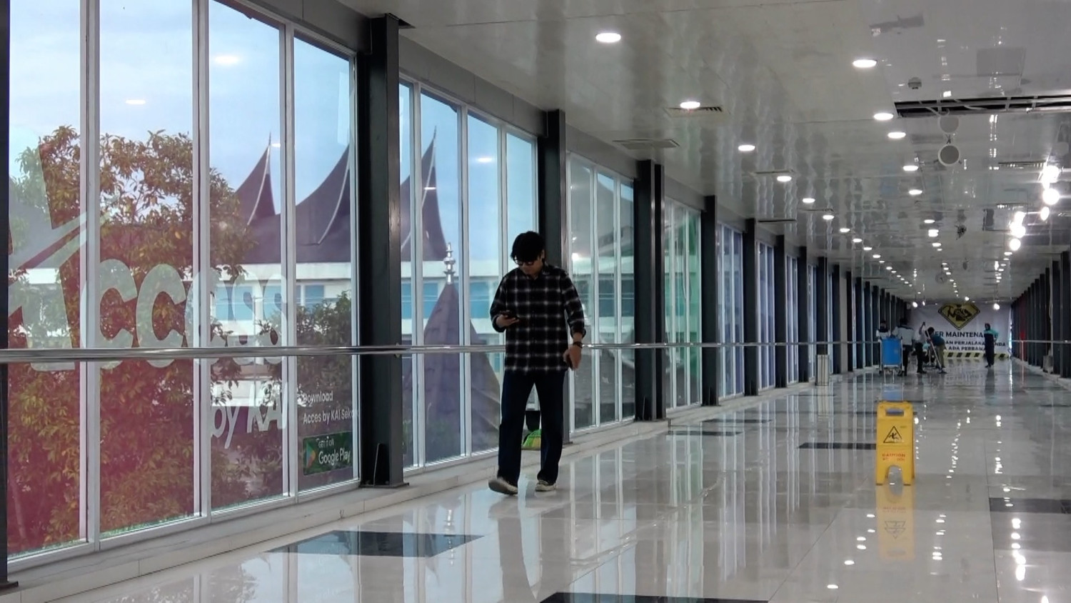Skybridge Bandara Minangkabau beroperasi lagi, mobilitas lebih mudah ...