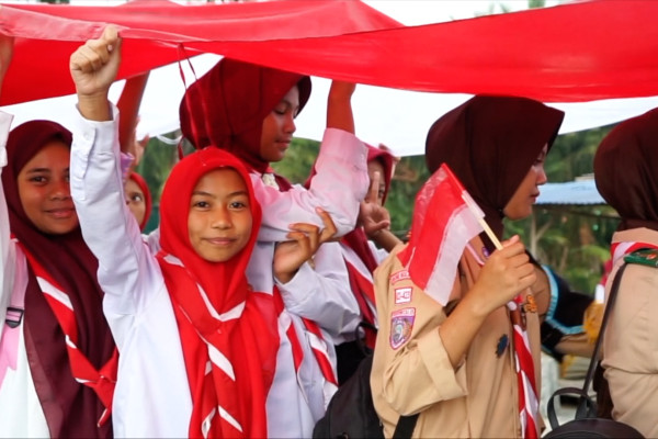 Semarak Gerakan Pembagian Bendera Merah Putih di Bone Bolango - ANTARA News