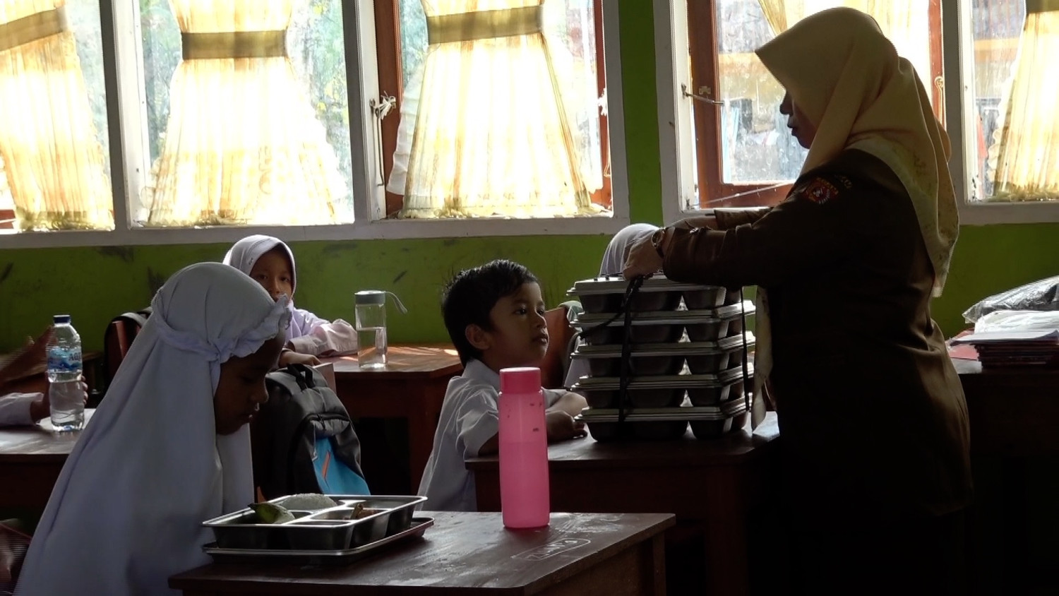 59 SPPG beroperasi, MBG jangkau 143 ribu warga Padang - ANTARA News