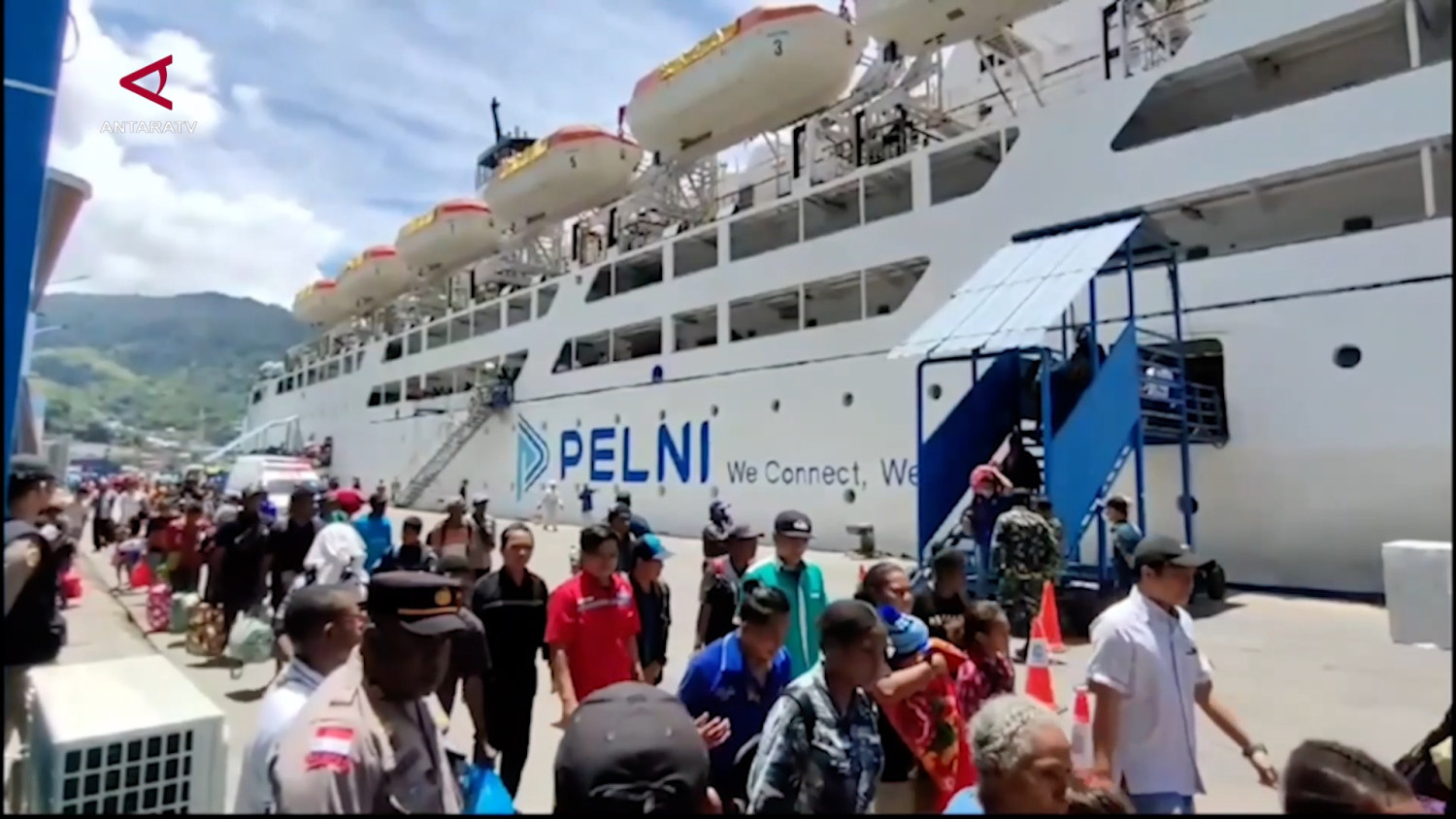 Pelni Tambah Kesiapan Armada Sambut Musim Libur Sekolah - ANTARA News