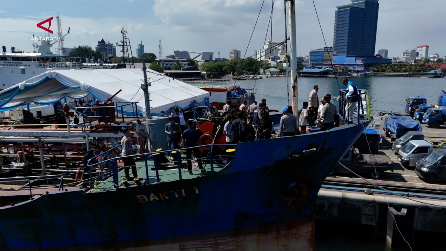Polda Sulsel sita kapal tanker dalam kasus BBM subsidi - ANTARA News