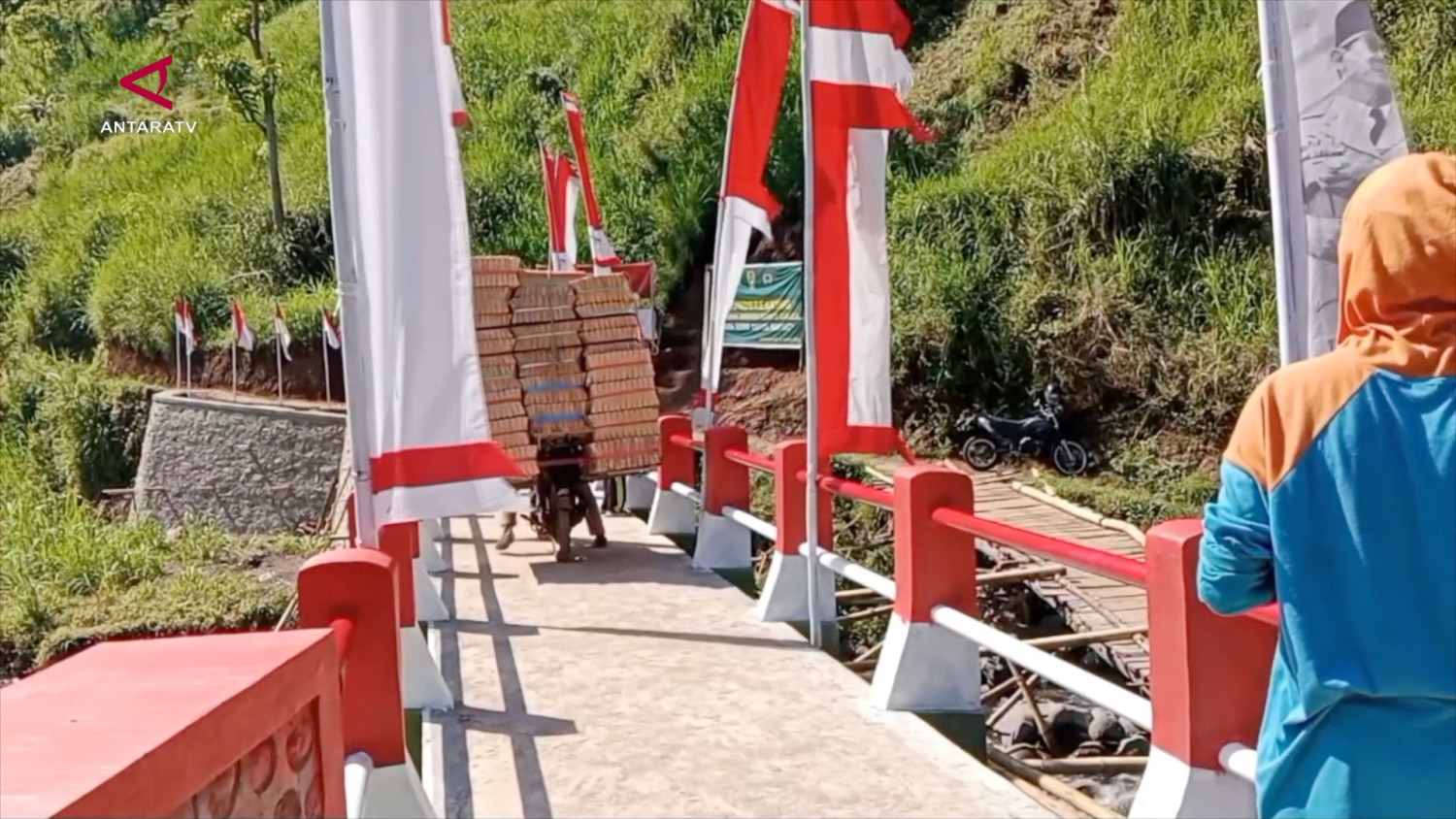 Jembatan Perintis Garuda geliatkan ekonomi warga desa - ANTARA News
