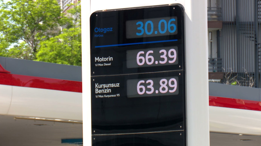 Harga minyak dunia turun, Turki pangkas harga bahan bakar - ANTARA News